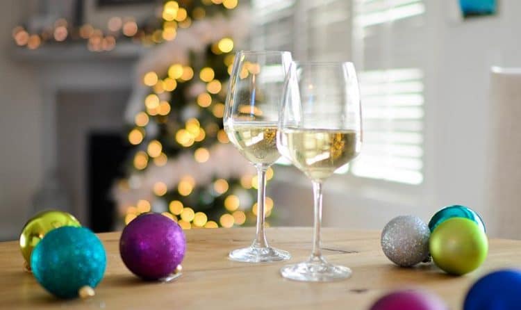 10 Signs That You Have a Drinking Problem - HouseAffection