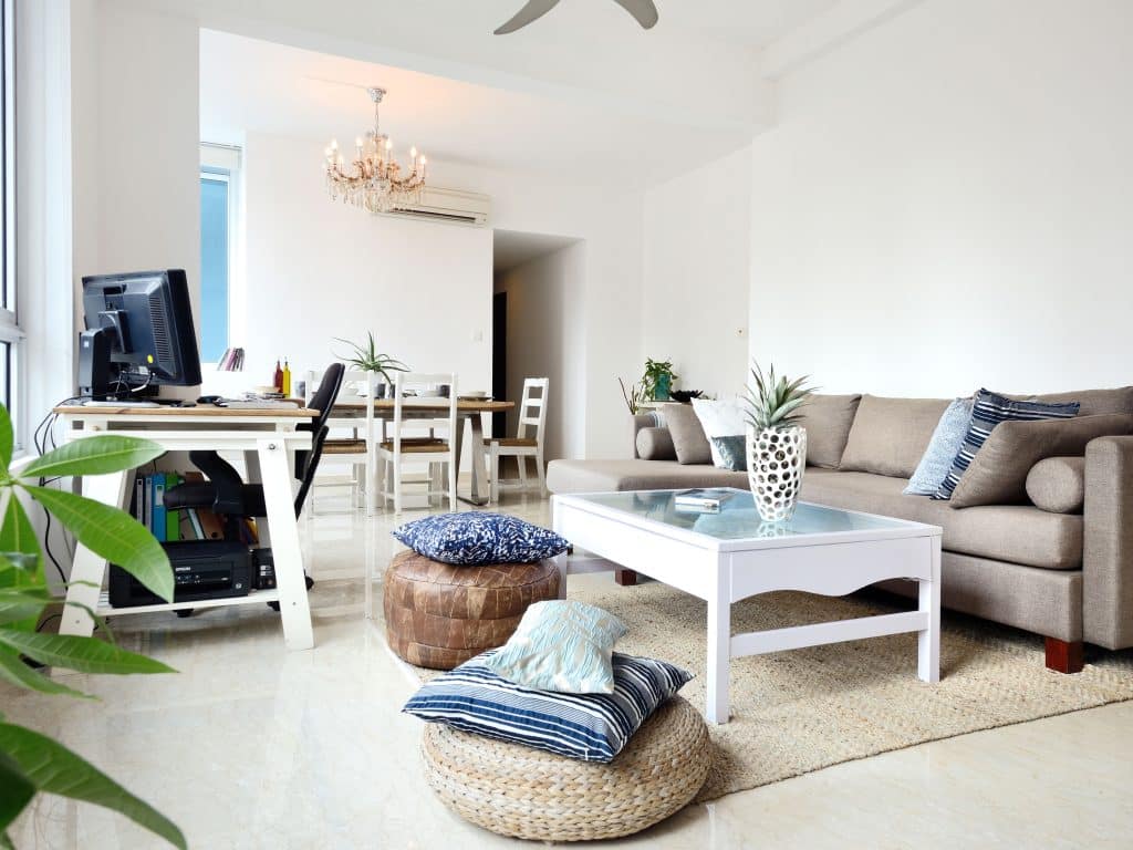 How To Keep Your Home Looking Nice All Year - HouseAffection