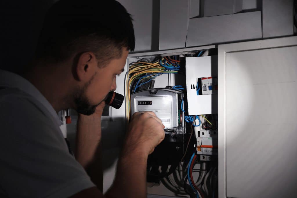 10 Tips For A Safe Routine Electrical Maintenance Check - HouseAffection