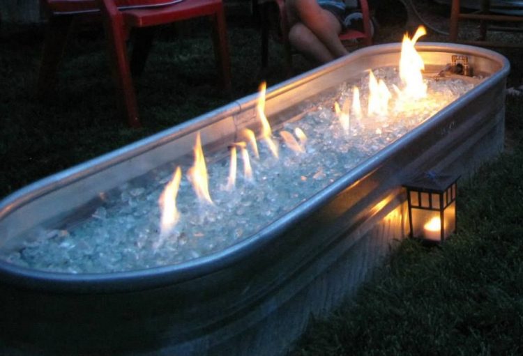 20 Great Fire Pit Ideas For Your Backyard - HouseAffection
