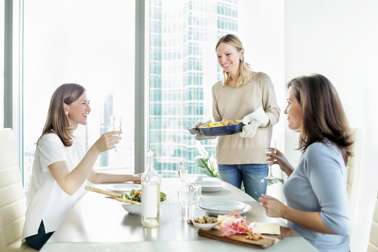 How to Host an Amazing Dinner Party: A Step-By-Step Guide - HouseAffection
